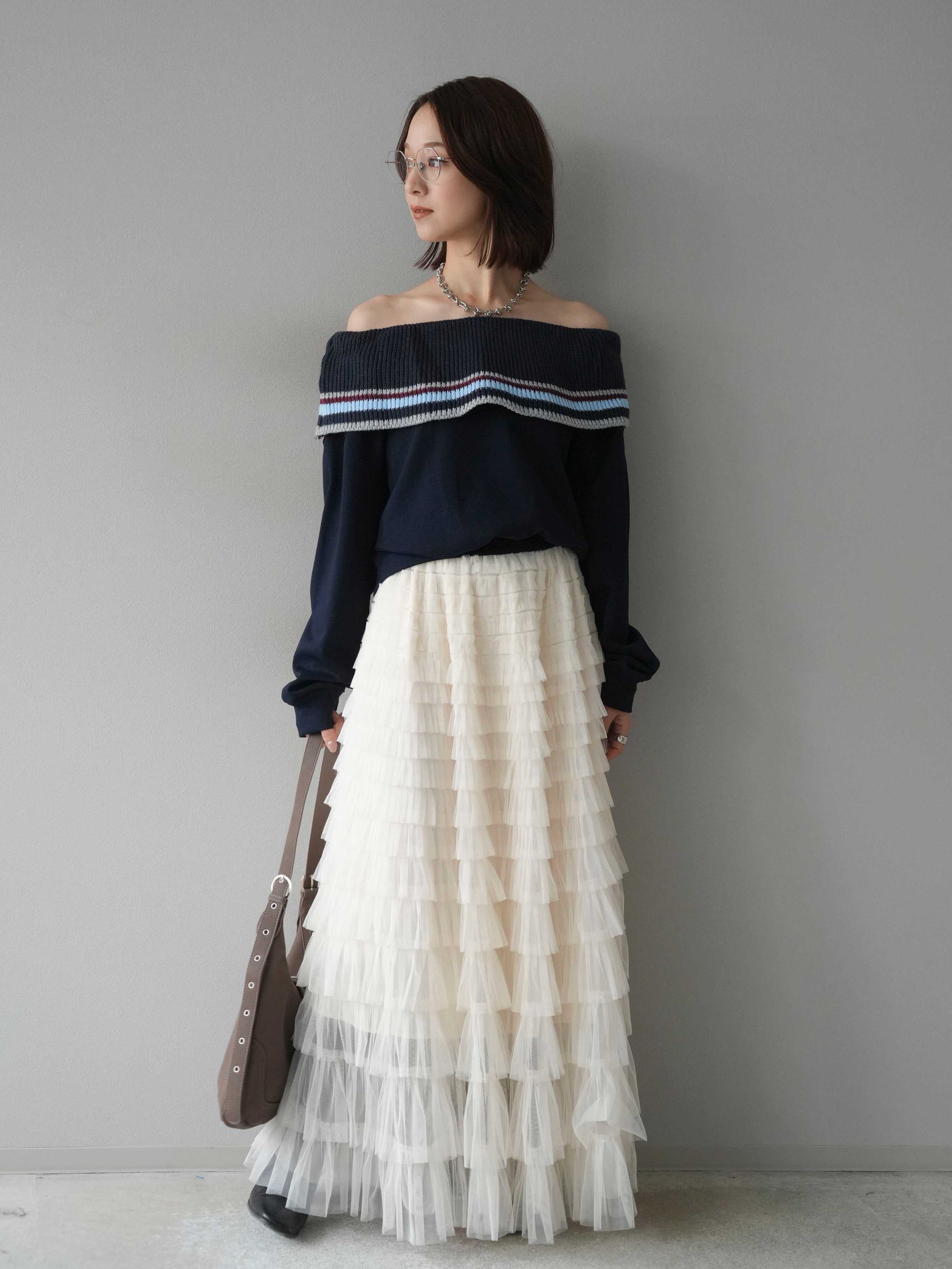 [SET]ボーダーニットオフショルダーxスウェットプルオーバー+チュールティアードスカート(2set) – Lumier