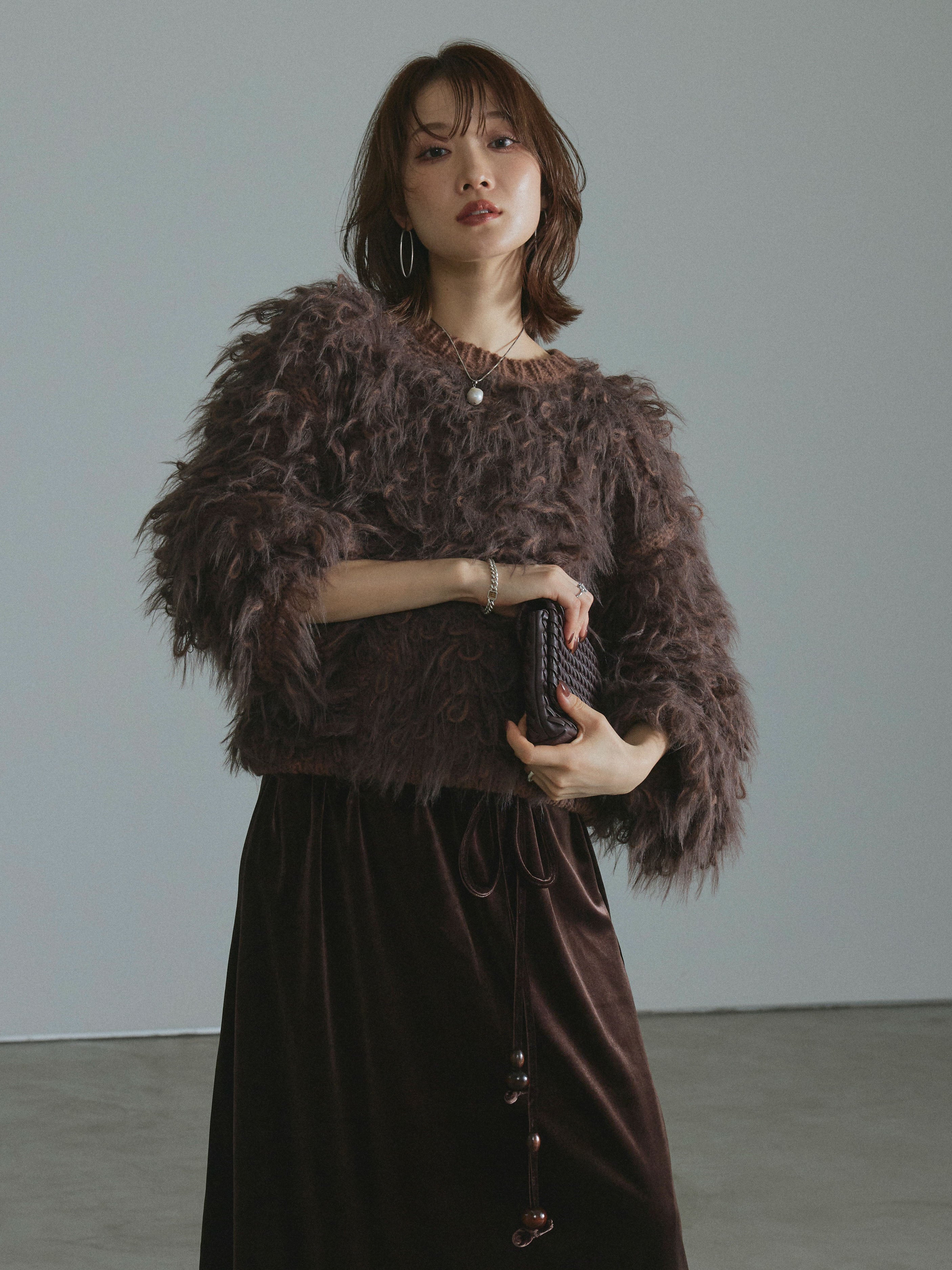 【Allure】[SET]ミックスシャギーループニットプルオーバー+ベロアナロースカート(2set) – Lumier